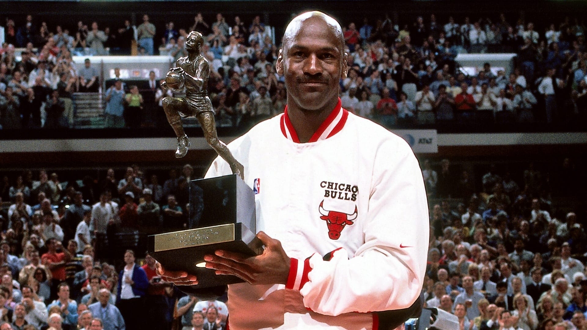Michael Jordan Trophy: Winners & History - Archysport